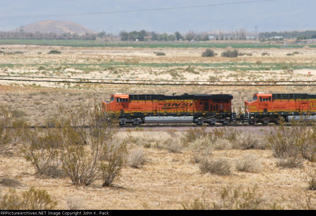 BNSF 7771